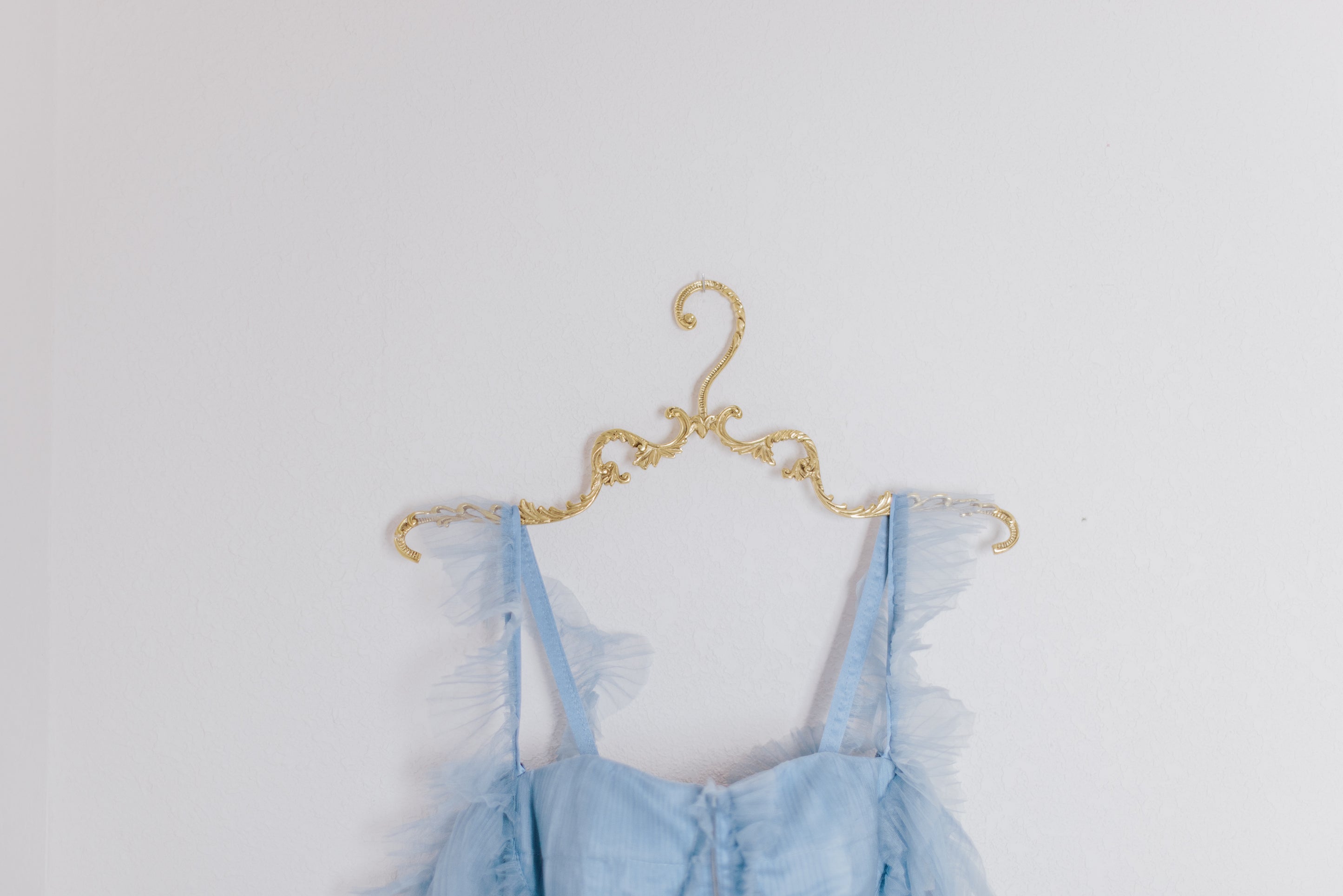 Vintage Dress Hanger – stylingarchives